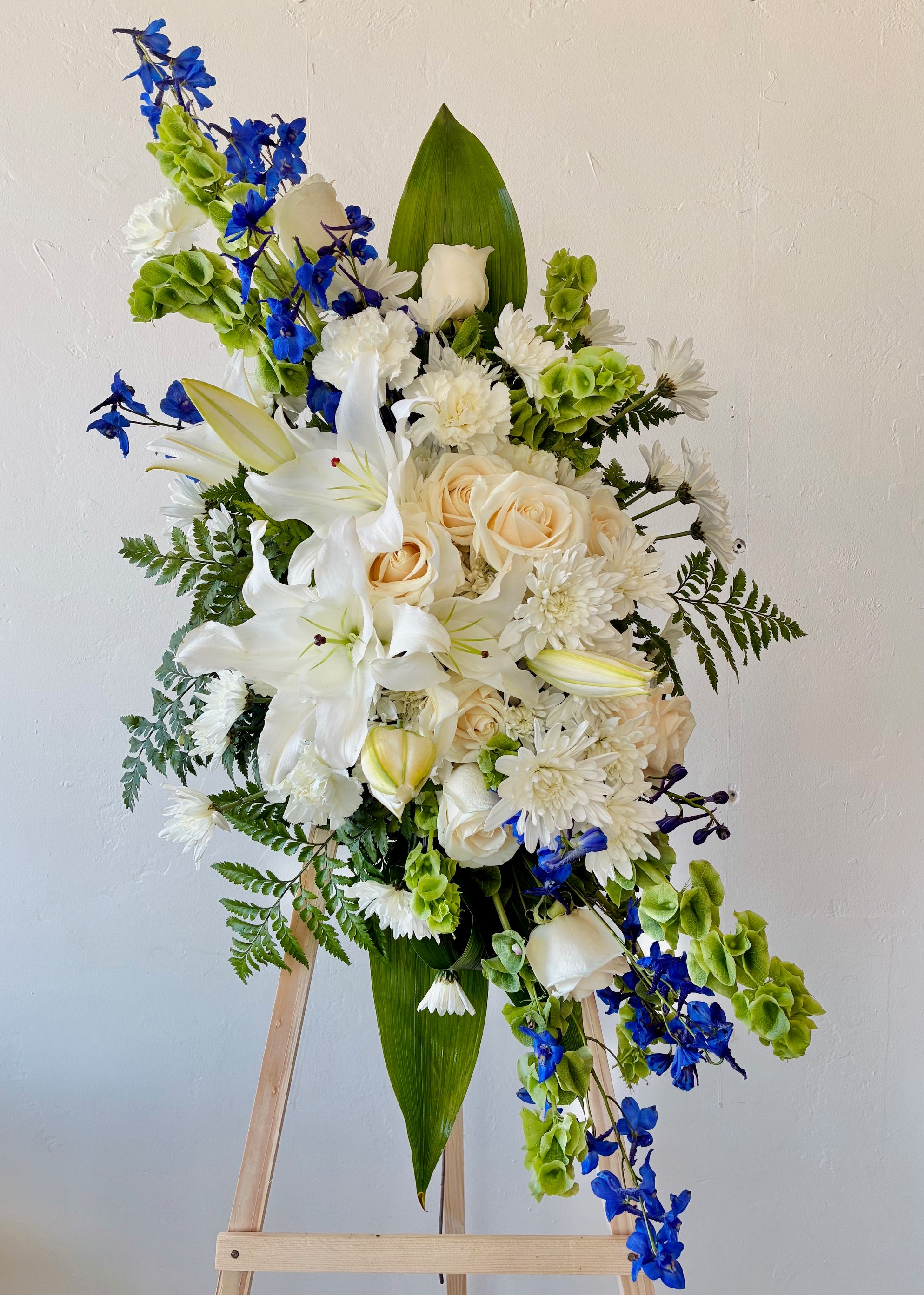 Blue Blessing – Gardena Florist